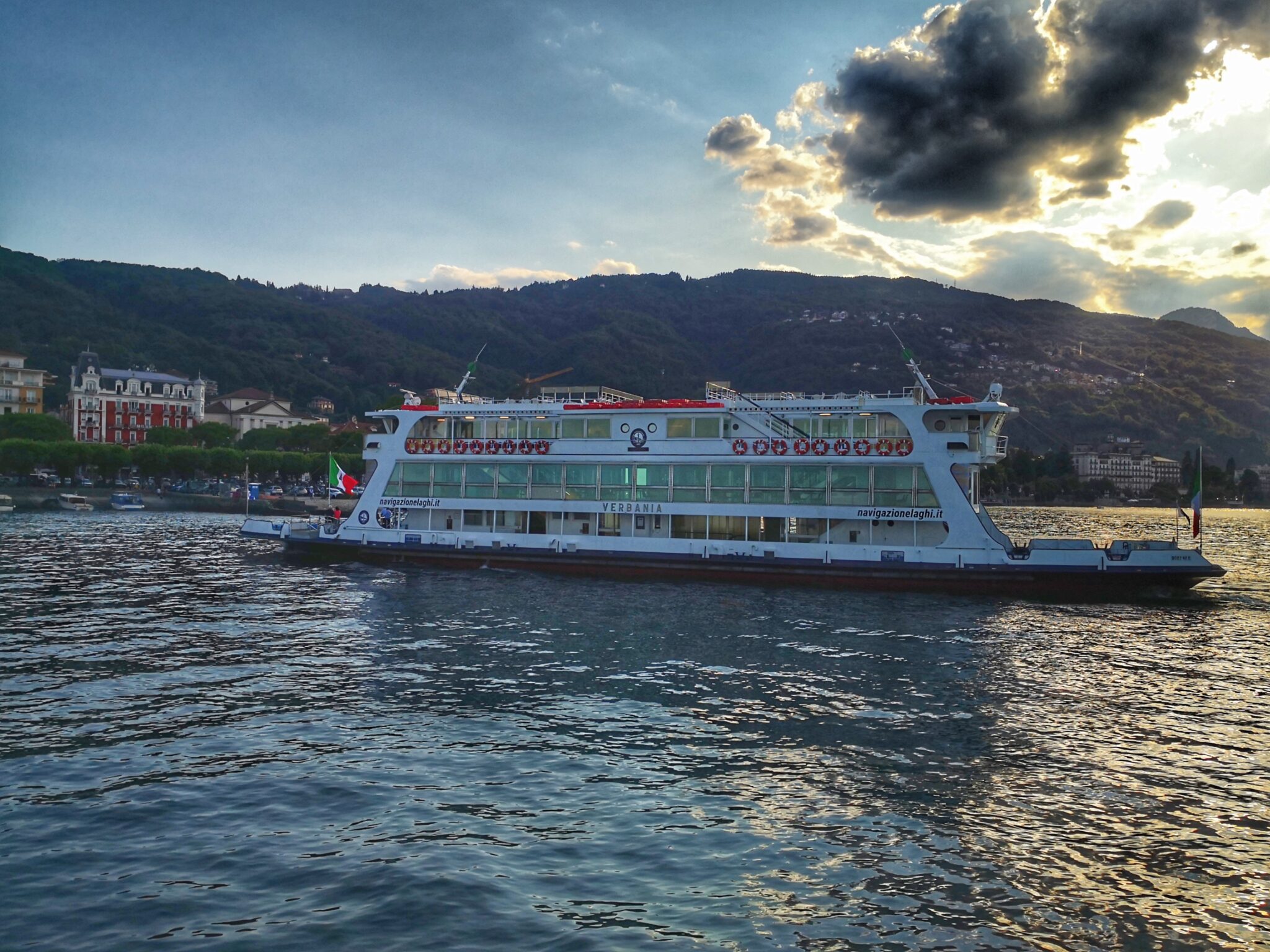 Lago Maggiore Express 2023: crociera panoramica in battello e percorso ...